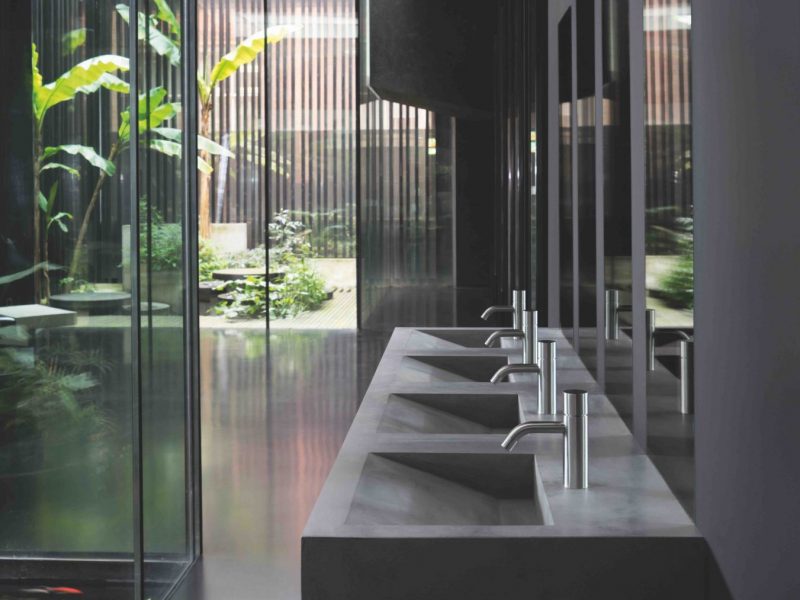 VOLA RB1E Hands-free Basin Pillar Tap | Green Magazine