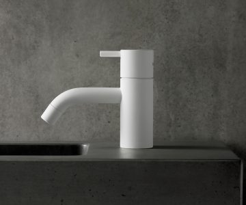 VOLA T39 Built-in Towel Rail | green magazine